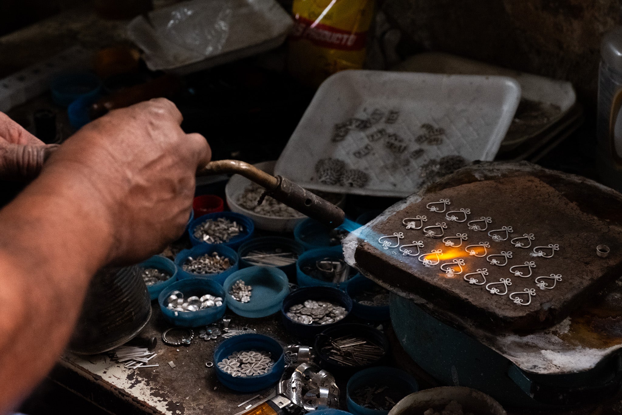 The Art of Filigree Silver Jewelry Making – La Vida De Plata